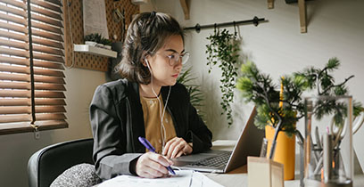 Eight tips for leading your virtual team - IMD business school for ...