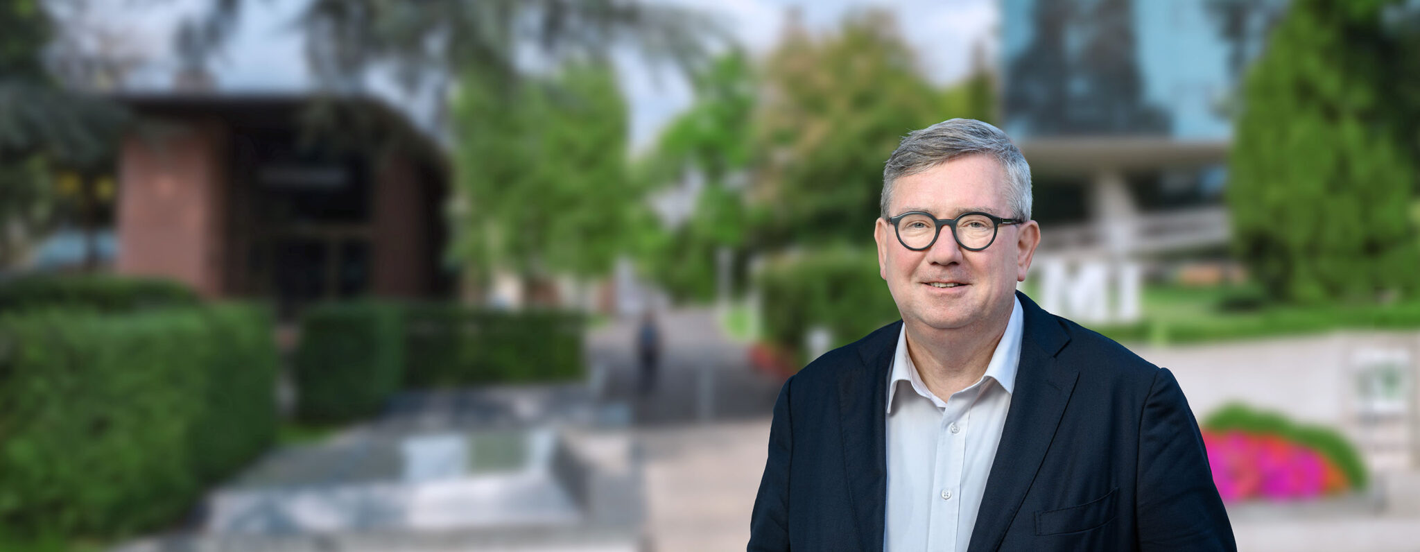 Simon J Evenett - IMD business school for management and leadership courses