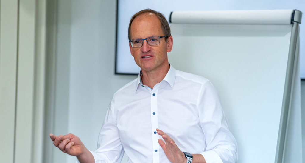 A four step guide to Authoritative Leadership