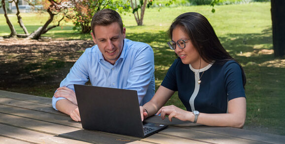 Career Goals: 17 Inspirational Examples (+ Improvement Tips)